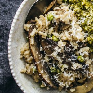 Pesto Risotto with Portobello Mushrooms and Peas - Savory Tooth